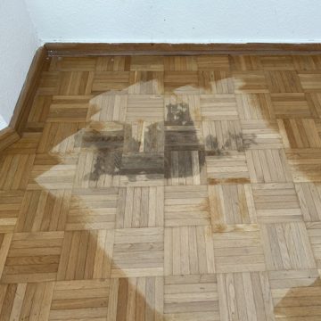 Schwarze Flecken Parkett Entfernen